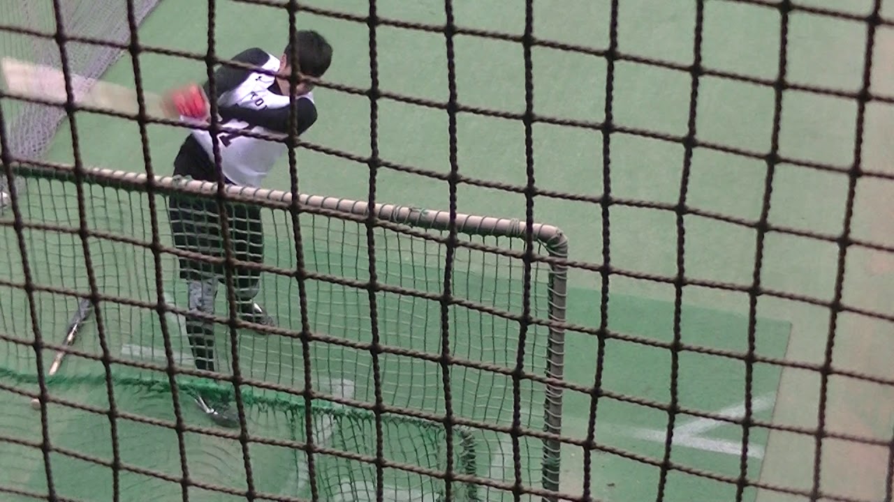 【ジャイアンツ新人合同自主トレ】伊藤海斗のトスバッティング〜ジャイアンツ球場2020/1/22 - WACOCA BASEBALL