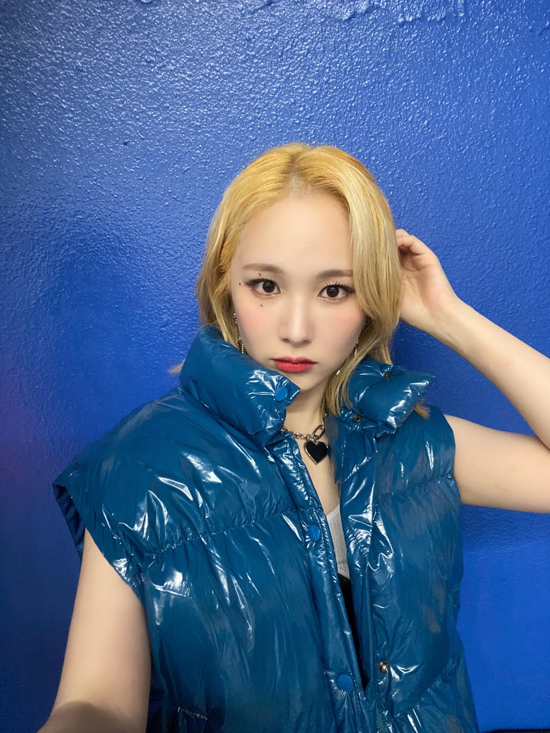 230210 EVERGLOW_STAFF Twitter Update - ''（Today's EVERGLOW） - K-pop | WACOCA JAPAN: People, Life ...