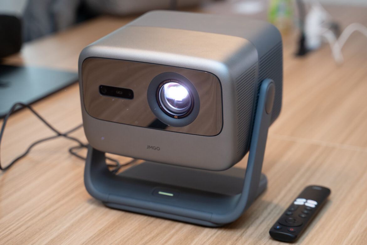 JMGO、ジンバル一体型プロジェクタ最上位「N1S Ultimate 4K」。邦画の映像美引き立てるモード搭載 - AV Watch - WACOCA MEDIA