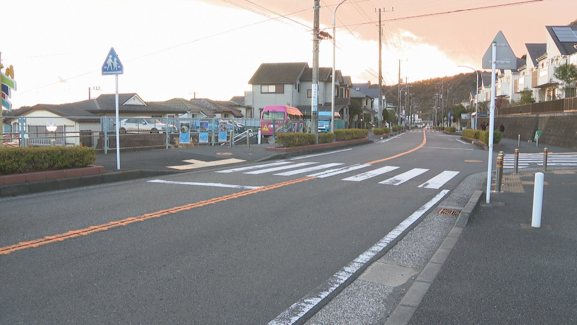 横断歩道を歩行中の男性が追突された車にひかれ死亡 横浜市金沢区（tvkニュース（テレビ神奈川）） - Yahoo!ニュース - Yahoo!ニュース - WACOCA NEWS