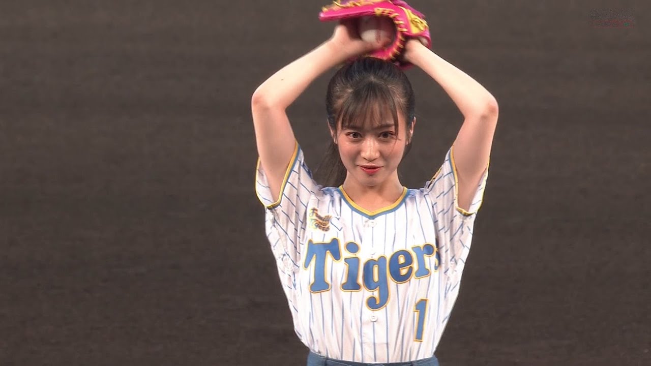 【ちっひー】 NMB48 川上千尋 始球式 2022/9/11 阪神 vs. 中日＠甲子園 【Joshin】 - Videos | WACOCA JAPAN: People, Life, Style