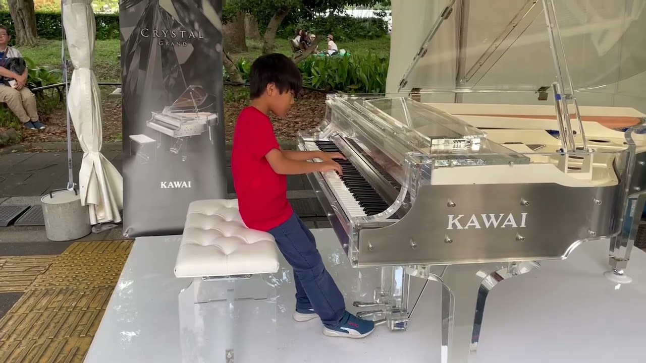 YOSHIKI KAWAIクリスタルピアノワルツ64-2 - Videos | WACOCA JAPAN: People, Life, Style