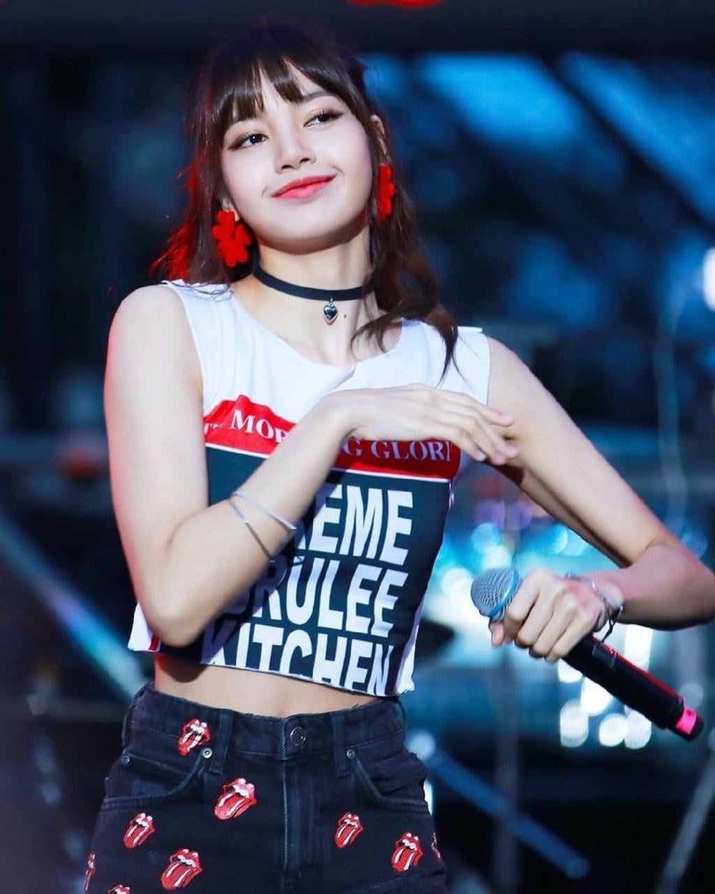 Cute Lisa Manoban - WACOCA