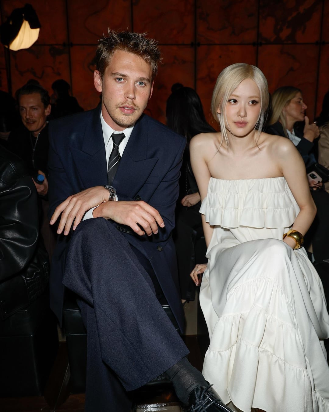 250312 ROSÉ @ SAINT LAURENT Paris Fashion Week w/ Austin Butler ...