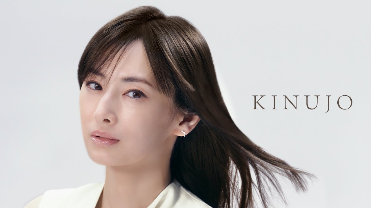 北川景子、絹のような“美髪”披露 「KINUJO」新テレビCM - WACOCA
